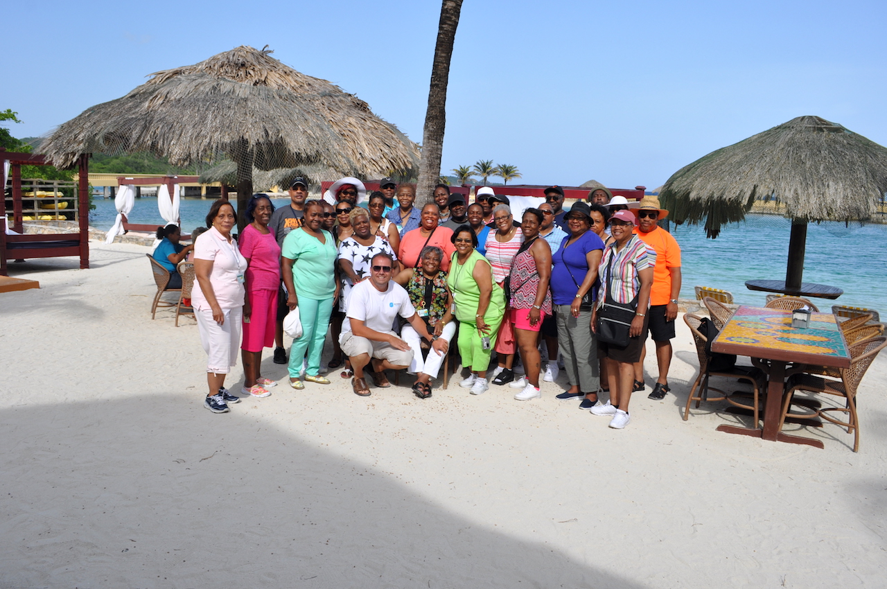 Roatan Shore Excursions & Tours | Bay Islands, Honduras